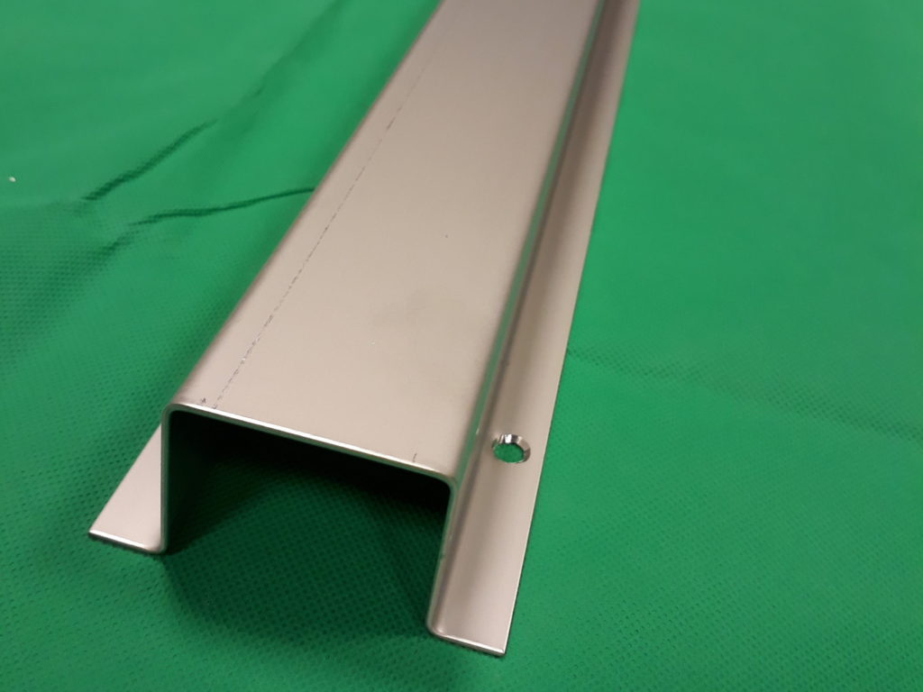 Omega profielen | Stalen omega profiel op maat | Zetwerkprofiel.nl